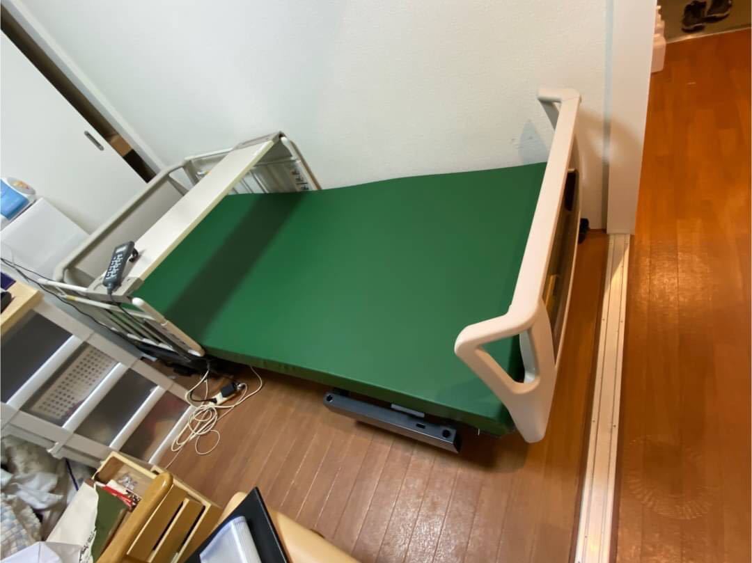 Yahoo!オークション - I8084 パラマウントベッド 在宅ケアベッド 電動...