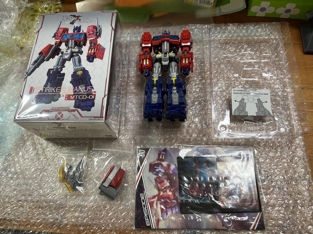 Yahoo!オークション - MAKETOYS STRIKER MANUS / オプティマスプライム...