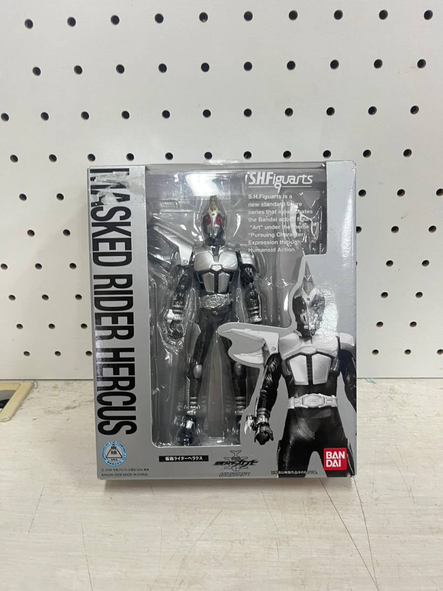 Yahoo!オークション - 【C-967】バンダイ S.H.Figuarts 仮面ライダーカ...