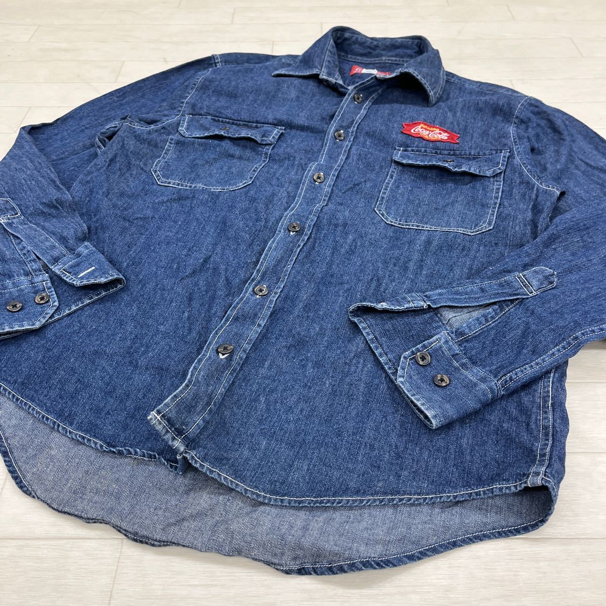 1217 古着 80s ヴィンテージ Coca Cola コカコーラ トップス デニム シャツ 長袖 フルボタン ロゴ ワッペン カジュアル メンズM(Mサイズ)｜売買されたオークション情報 ...