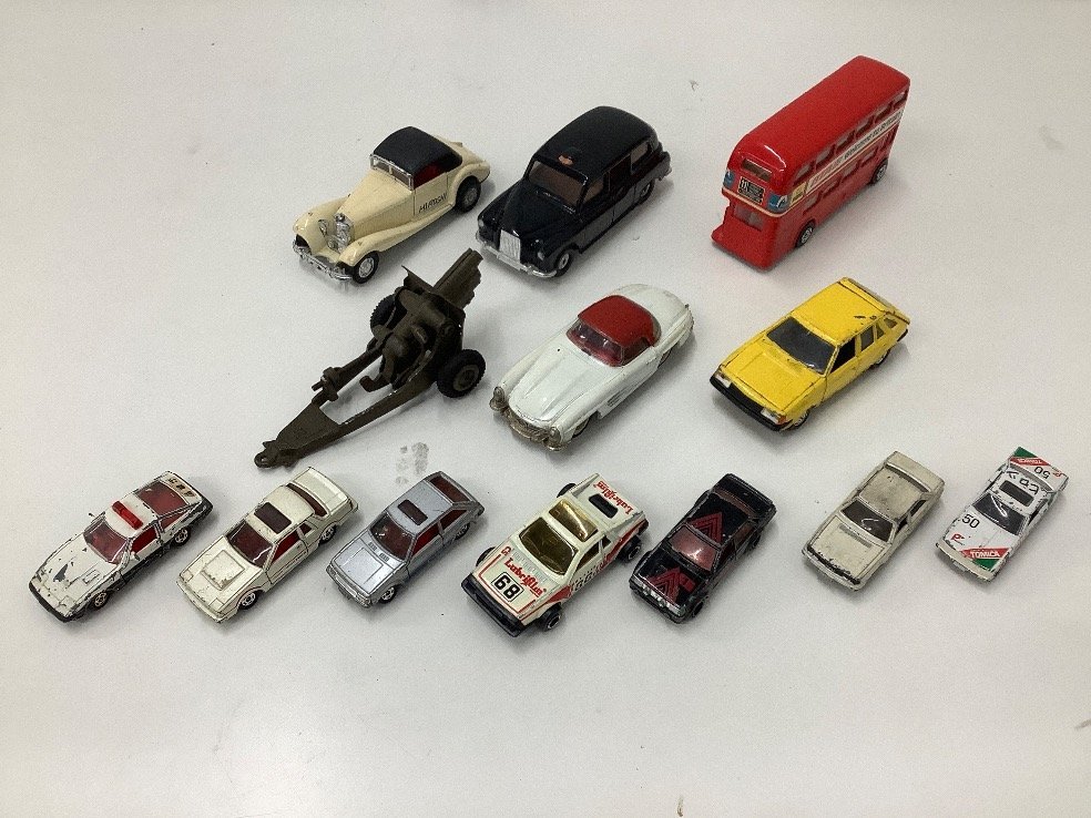 大盛屋 メルセデスベンツ 300SL 他 トミカ ロンドンバス 他 ACBF 品(乗用車)｜売買されたオークション情報、yahooの商品情報をアーカイブ公開 - オークファン（aucfan.com）