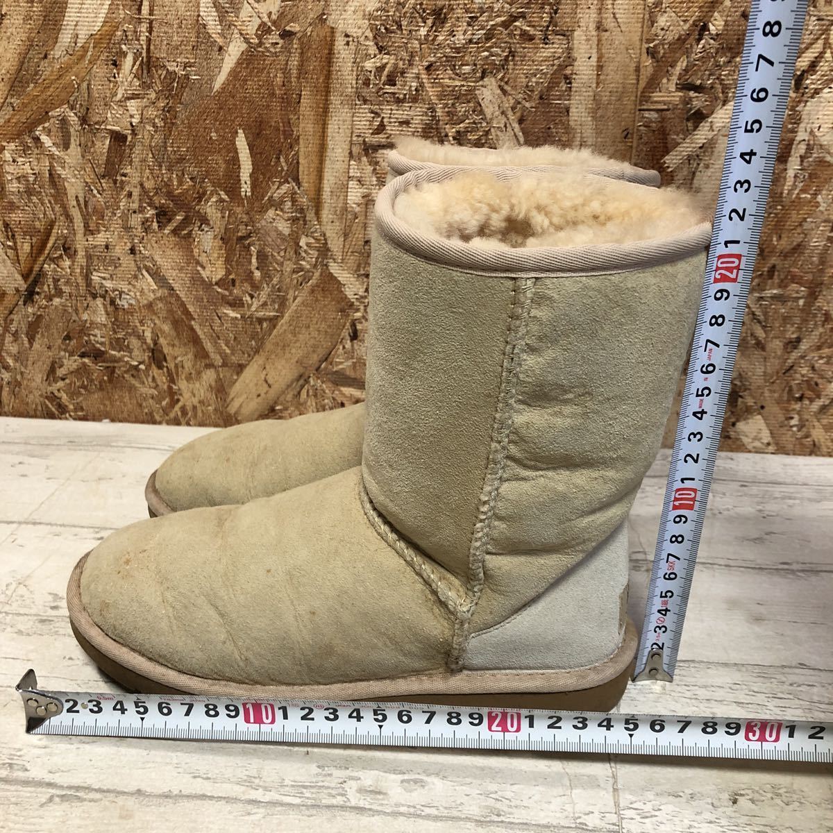 Yahoo!オークション - アグ ムートンブーツ サイズ23.0 ベージュ レデ...