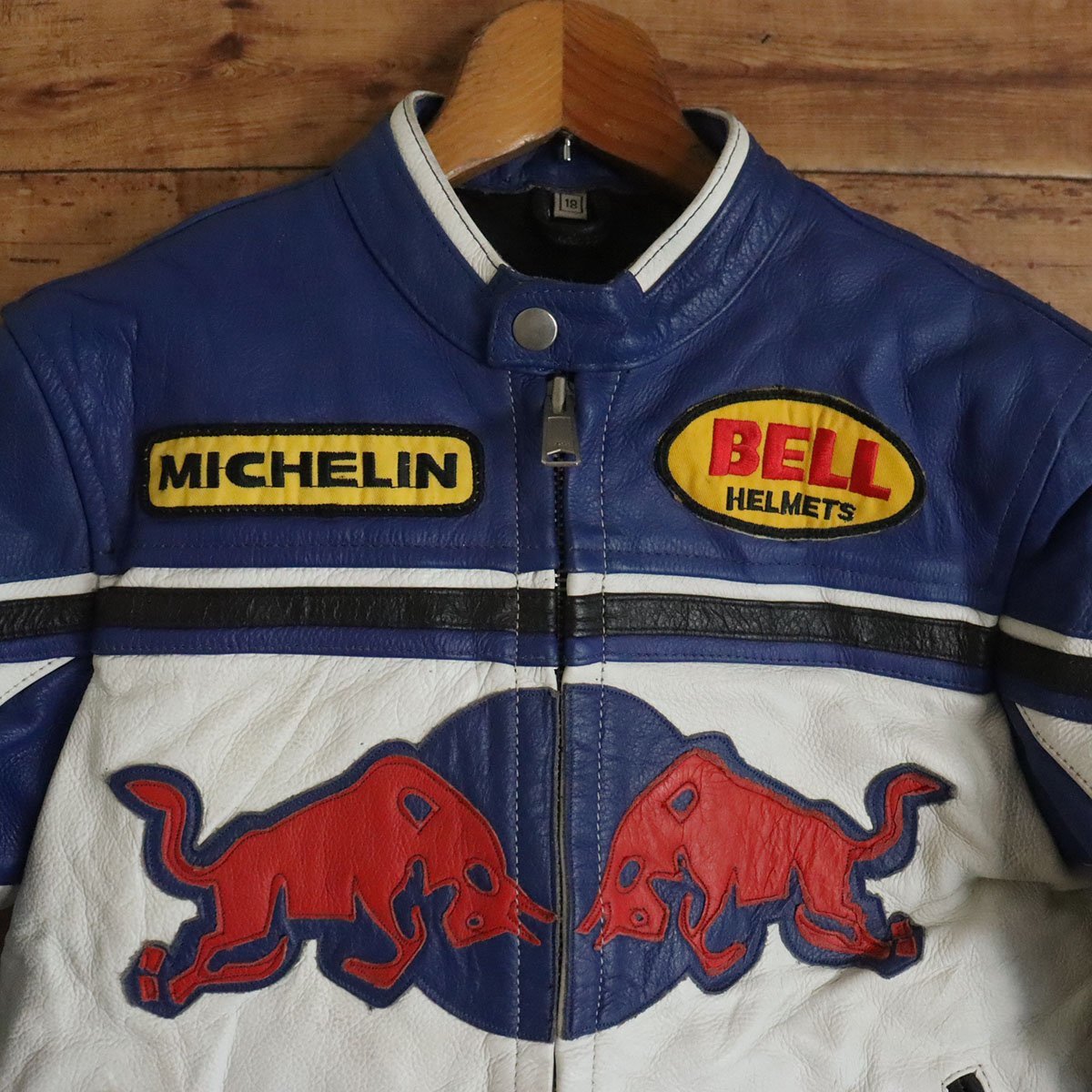 Yahoo!オークション - %4K/Y8.23-4 Red Bull レッドブル レーシングジ...