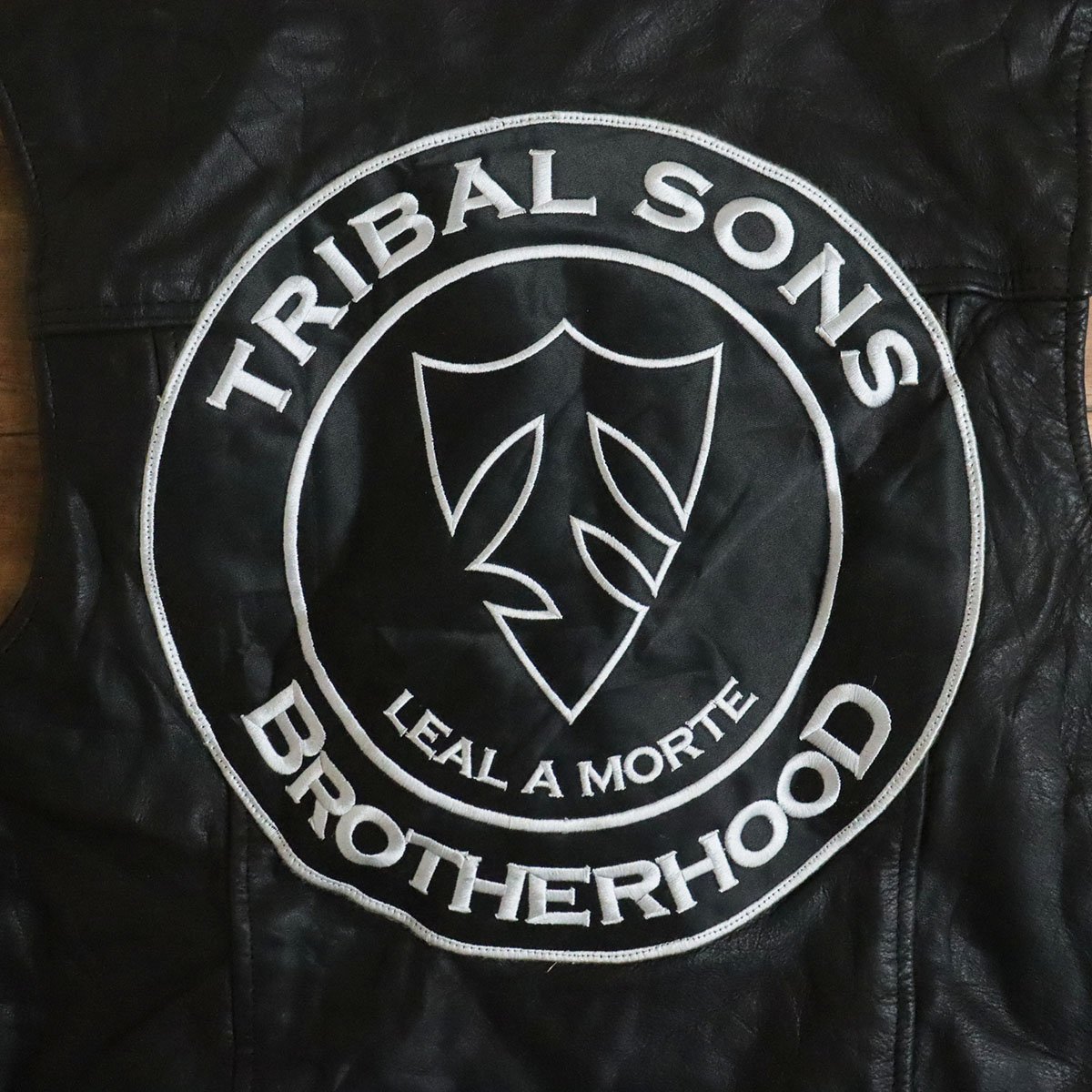 G1K/J9.4-3 UNIK Ultra レザーベスト 本革 5セントコンチョ バイカー モーターサイクル レーシング アメカジ メンズ XXL(ベスト)｜売買されたオークション情報 ...