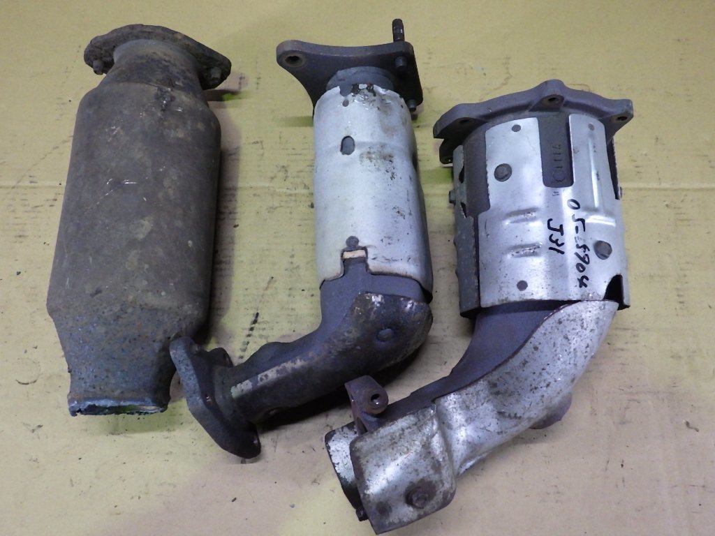 石 ニッサン UA-J31 ティアナ 触媒1台分3個セット VQ23DE 棚落ち無 コア用 ロジウム パラジウム ジャンク品 055904(触媒)｜売買されたオークション情報、yahooの商品 ...