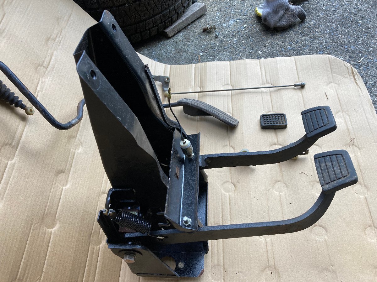 Yahoo!オークション - フェアレディーZ S30 S31 フッドレスト ...