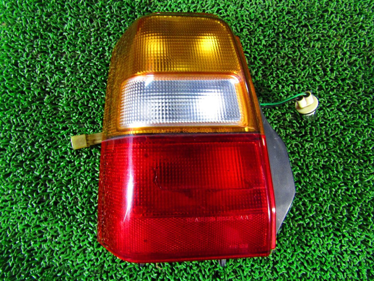 Yahoo!オークション - スズキ アルトワークス HA11 HA21 純正 テールラ...