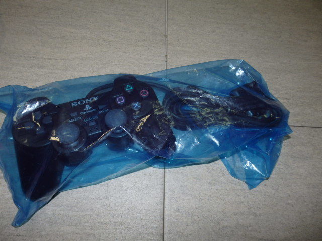 SCPH-10010 デュアルショック2 SONY コントローラー PS2 G52(アクセサリ、周辺機器)｜売買されたオークション情報、yahooの商品情報をアーカイブ公開 - オークファン ...