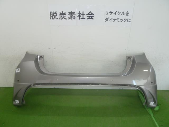 Yahoo!オークション - ヤリス 5BA-KSP210 リアバンパー 52159-K0901-E0...