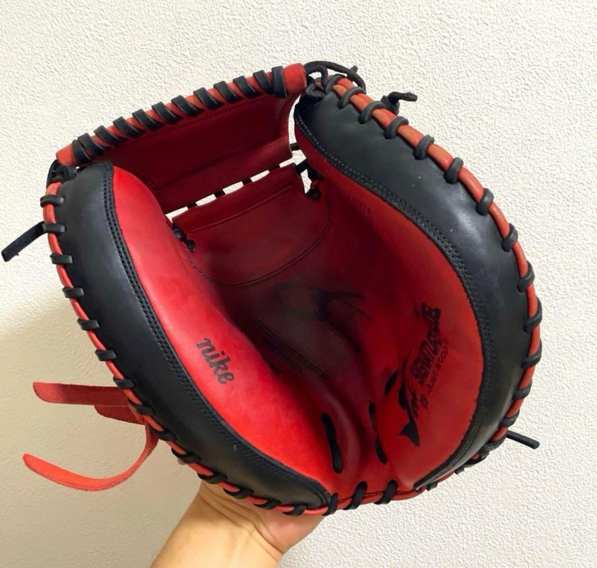 ナイキ 城島モデル 型抜群 即戦力 軟式 キャッチャーミット ナイキ 城島モデル 型抜群 即戦力 軟式 キャッチャーミット