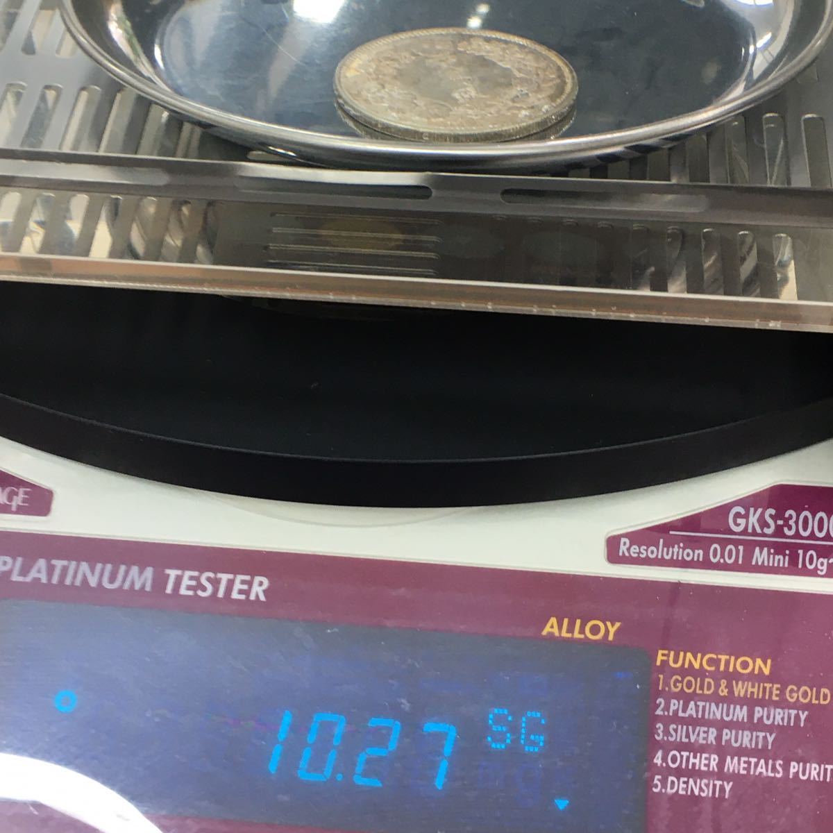 Yahoo!オークション - 107-4 明治銀貨 古銭 明治9年 貿易銀 総重量約27...