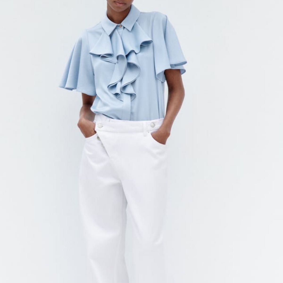 美品】ZARA サテンフリルシャツ 今期品|Yahoo!フリマ(旧PayPay 美品】ZARA サテンフリルシャツ 今期品|Yahoo!フリマ(旧PayPay