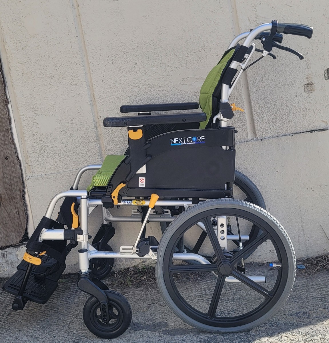 Yahoo!オークション - ネクストコア 介助式 車いす NEXT-61B NEXT-61B ...