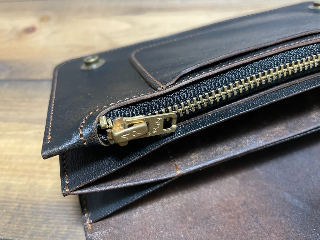 Yahoo!オークション - SALE A107 ホースハイド トラッカーミドルウォレ...