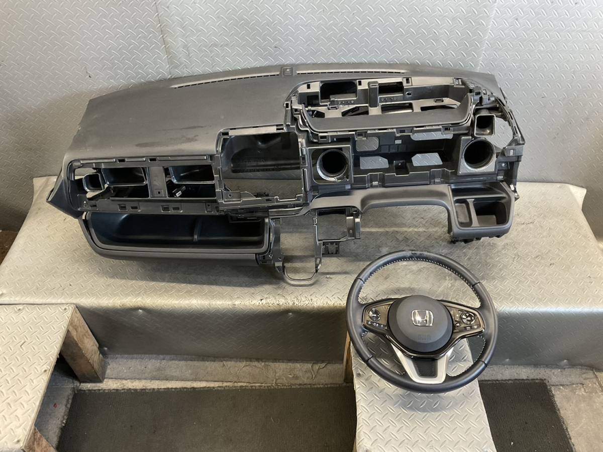 Yahoo!オークション - H33 ホンダ N-BOX JF3 純正 ダッシュボード ハン...