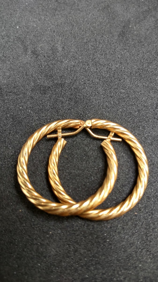 Yahoo!オークション - イヤリング 18K 2.1g