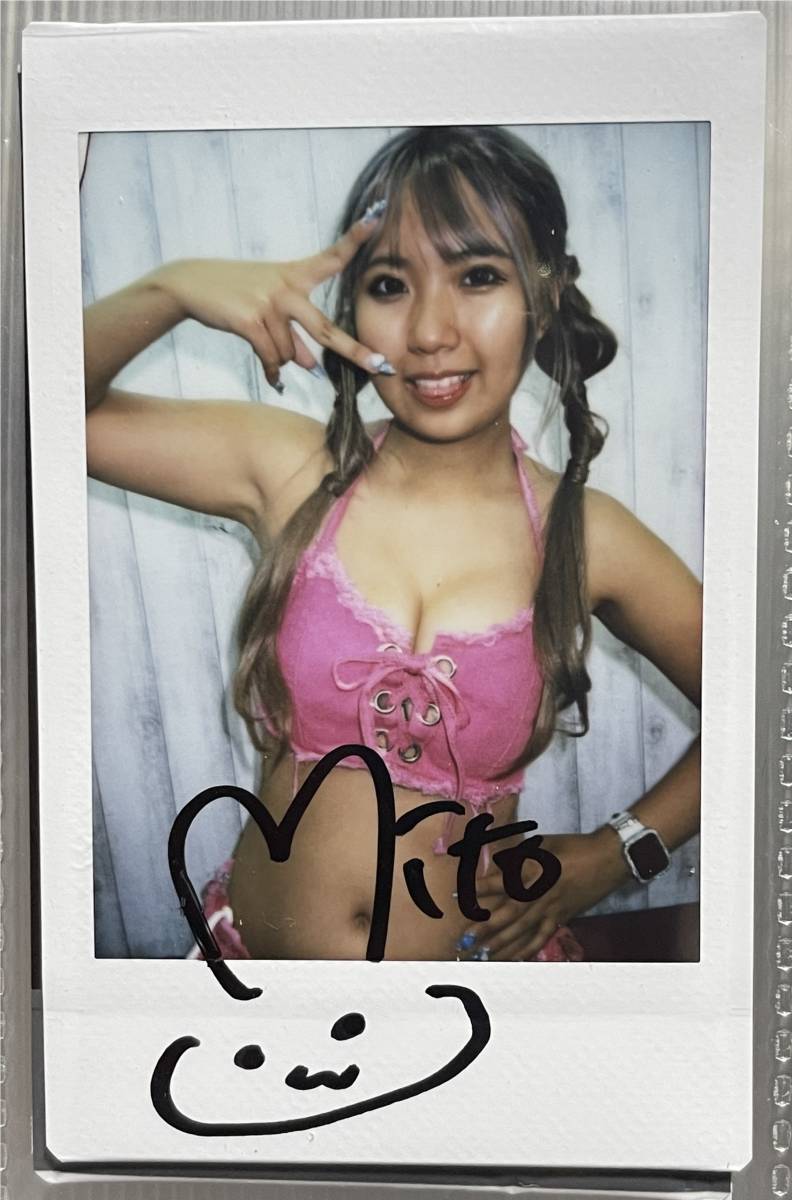 Yahoo!オークション - 4016【和久井美兎】直筆サイン入チェキ【ピンク...