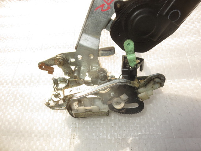 Yahoo!オークション - o 8782 ラパン HE21S フロント 右 ドアロック ア...