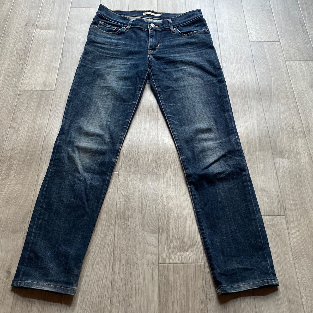 Yahoo!オークション - 送料無料 古着ジーンズ【Levi's711 SKINNY W26】