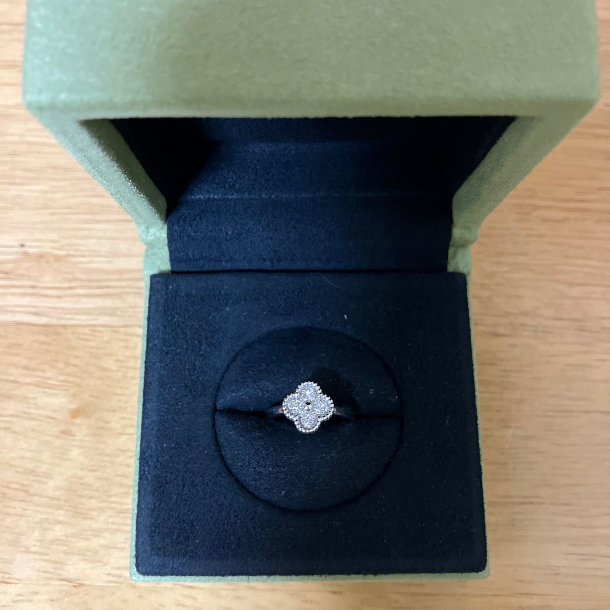 1円スタート ヴァンクリーフ＆アーペル スウィートアルハンブラ 7号 18K WG ダイヤモンド(指輪)｜売買されたオークション情報、yahooの商品情報をアーカイブ公開 - オークファン ...