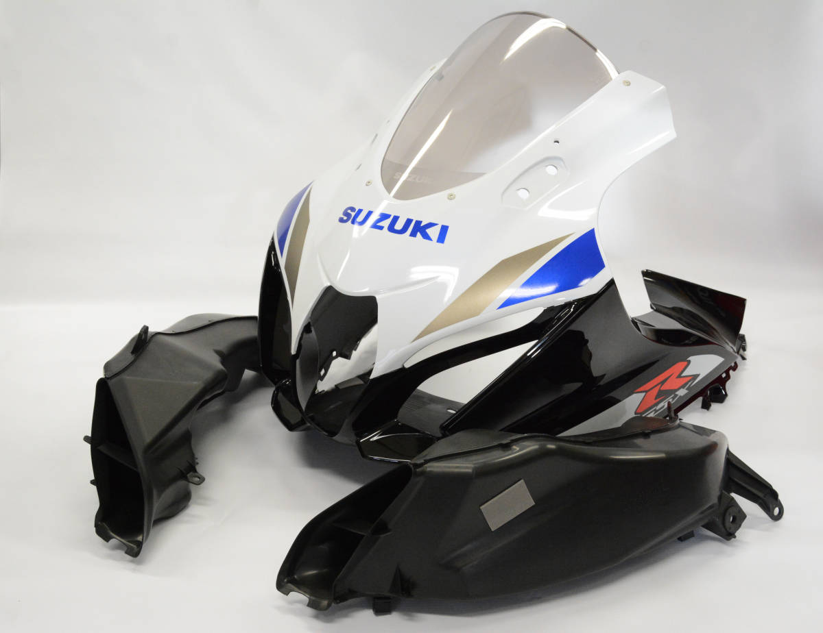 Yahoo!オークション - GSX-R1000R L9 新車外し アッパーカウル おまけ...