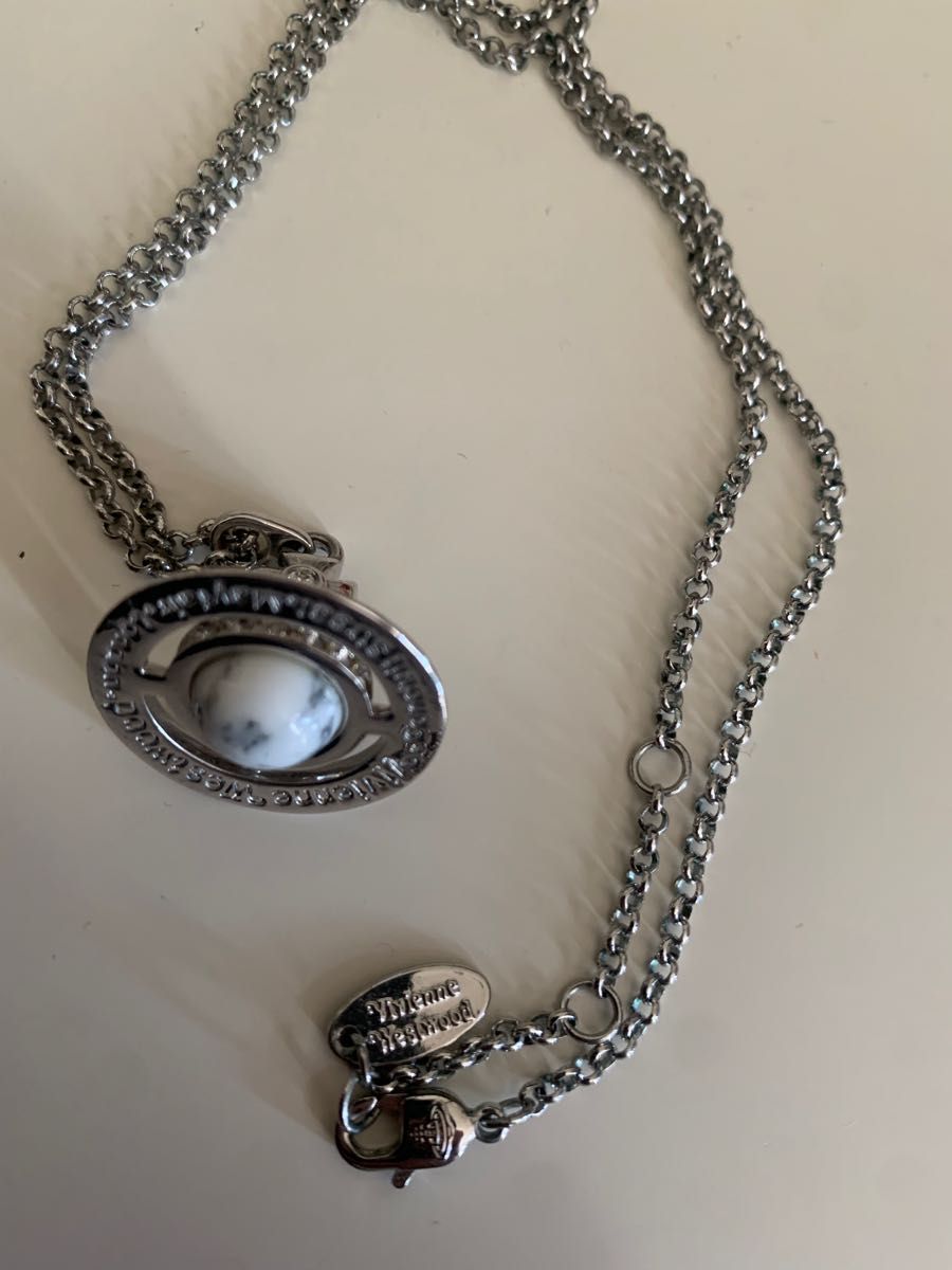vivienne westwood ネックレス シルバー オーブ 大理石 限定品 vivienne westwood ネックレス シルバー オーブ 大理石 限定品