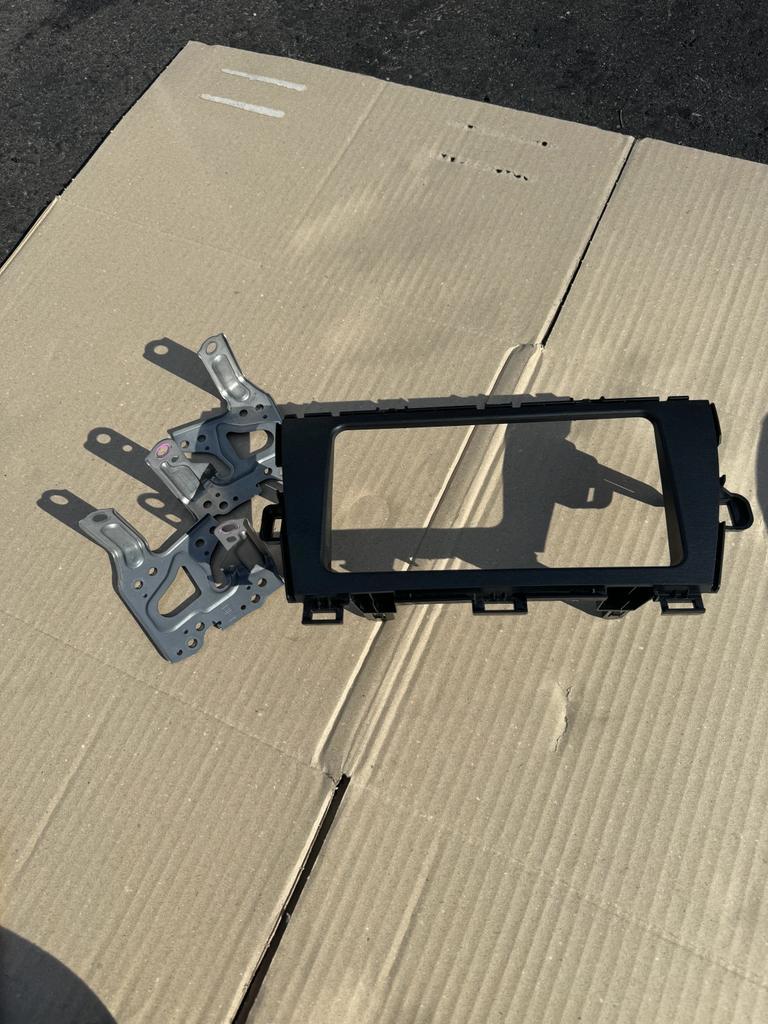 Yahoo!オークション - プリウス ZVW30 オーディオパネル P-49