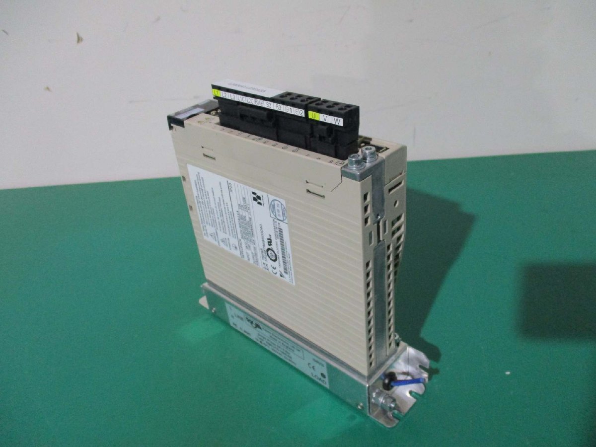 Yahoo!オークション - 中古 Yaskawa SGDV-R90A11A サーボパック 200V(L...