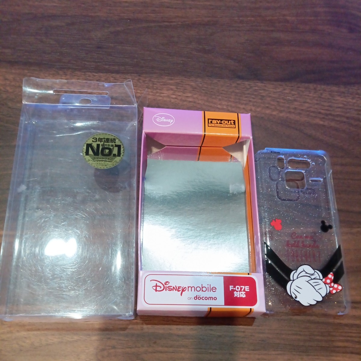 Yahoo!オークション - b68 Disney Mobile on docomo F-07E用ケース デ...