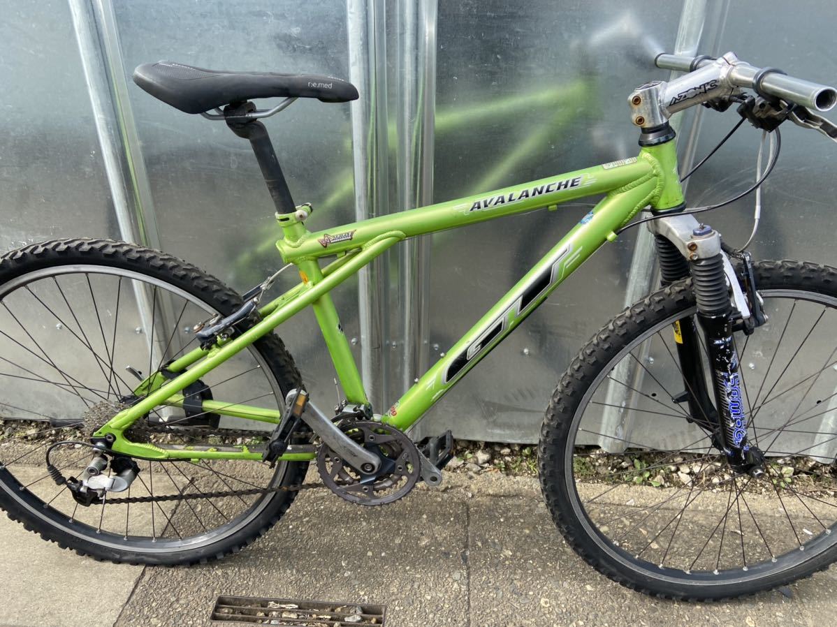 Yahoo!オークション - 基本的な点検込み MTB GT AVALANCHE 26インチ ...