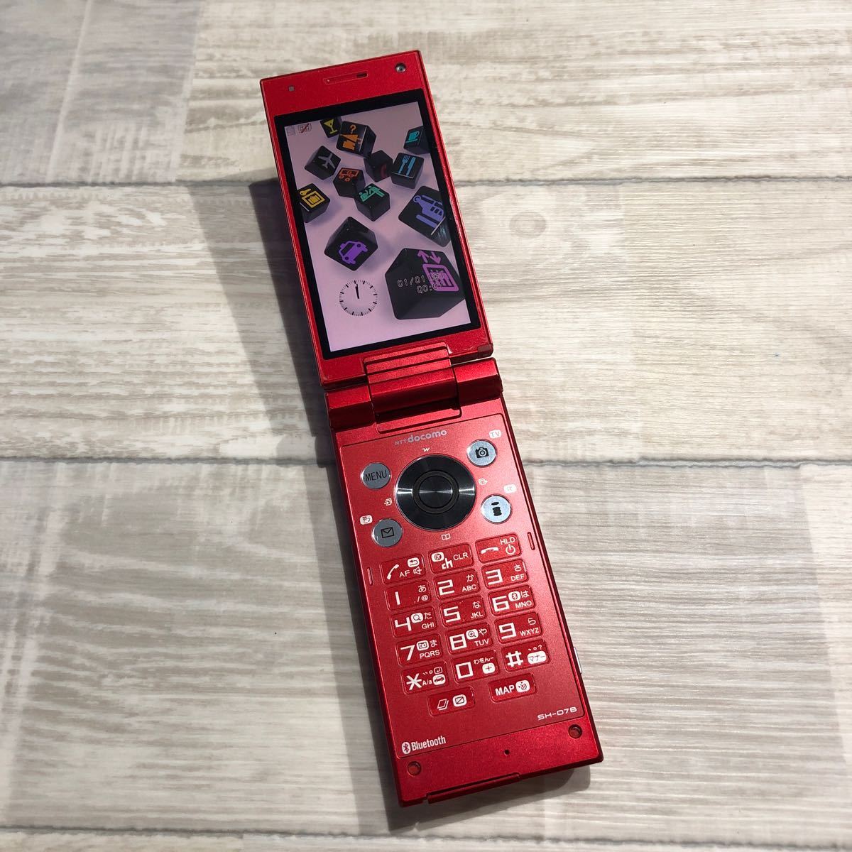 docomo ドコモ SHARP シャープ FOMA SH-07B 携帯電話 ガラケー docomo ドコモ SHARP シャープ FOMA SH-07B 携帯電話 ガラケー