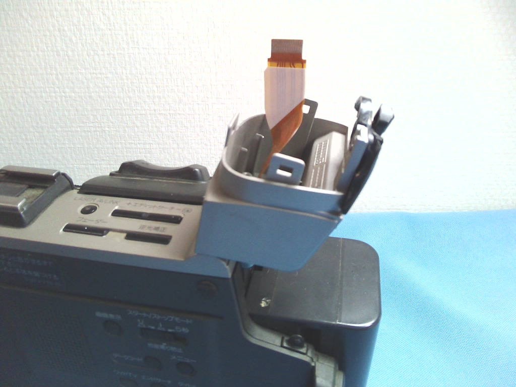 Yahoo!オークション - セラ KYOCERA デジタルビデオカメラ DV-L100 バ...