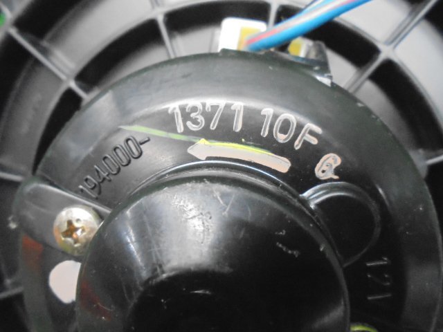 Yahoo!オークション - 5EW2018 FE1)) トヨタ ウィッシュ ZNE10G 前期型...