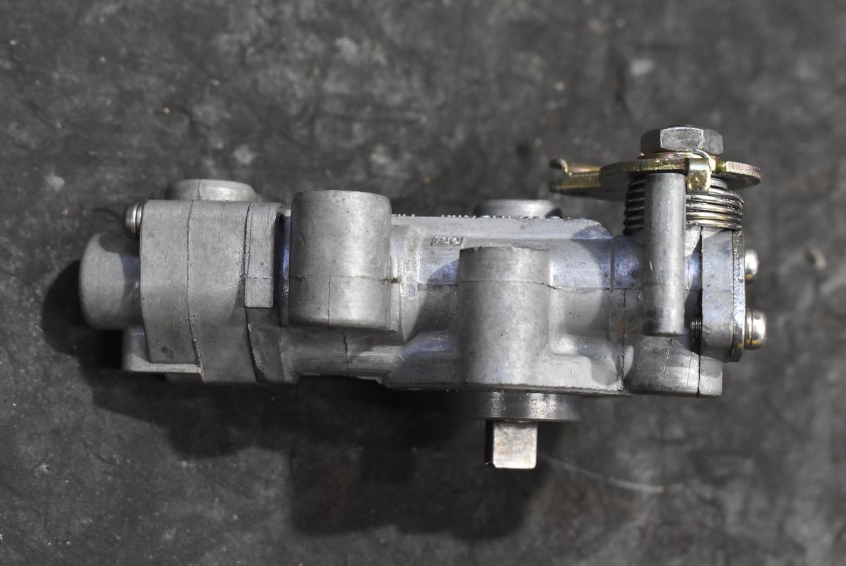 Yahoo!オークション - K687 当時物 純正 KH400 オイルポンプ 0030 検)