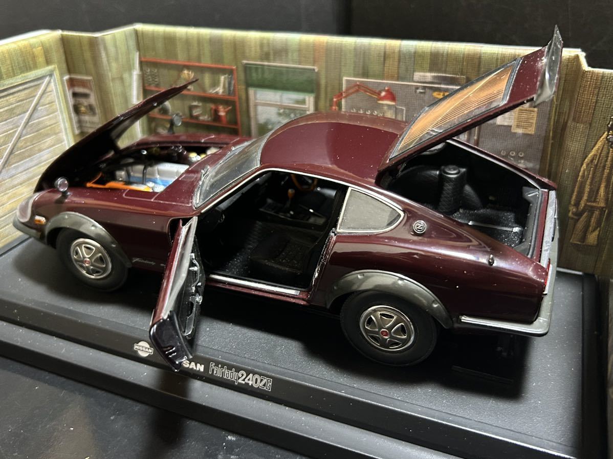 Yahoo!オークション - 京商 1/18 FAIRLADY 240 z-g NISSAN MAROON 開閉...