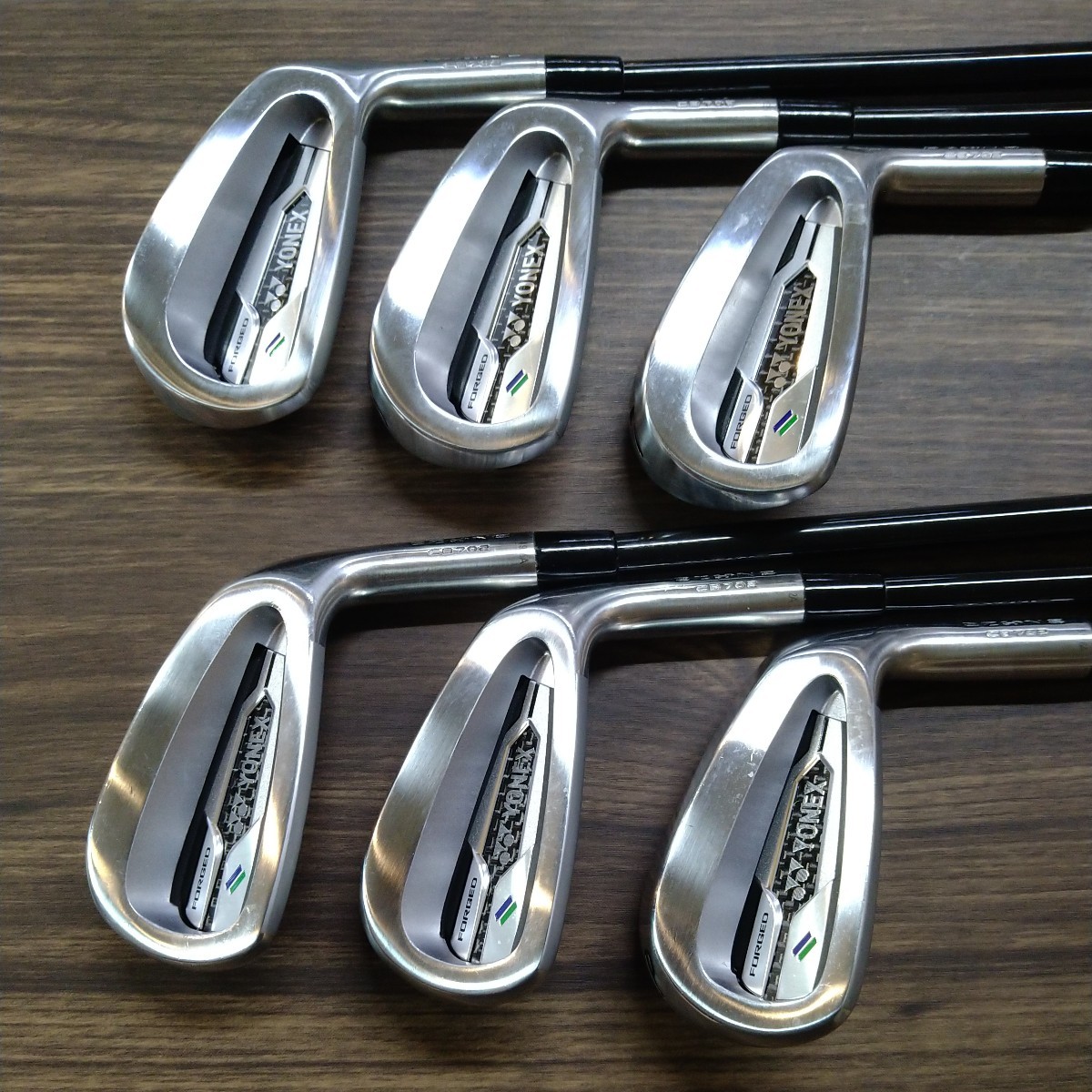 Yahoo!オークション - 送料無料 ヨネックス EZONE CB702 6本（5〜Pw）