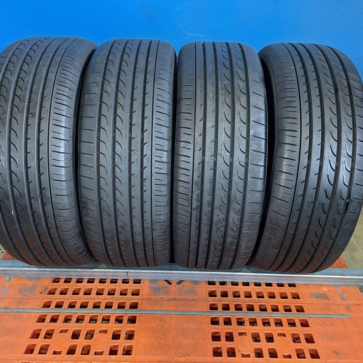 205/55R17 YOKOHAMA BluEarth RV-02 サマータイヤ205/55/17 4本 2021年製造(中古品)｜売買されたオークション情報、yahooの商品情報をアーカイブ ...
