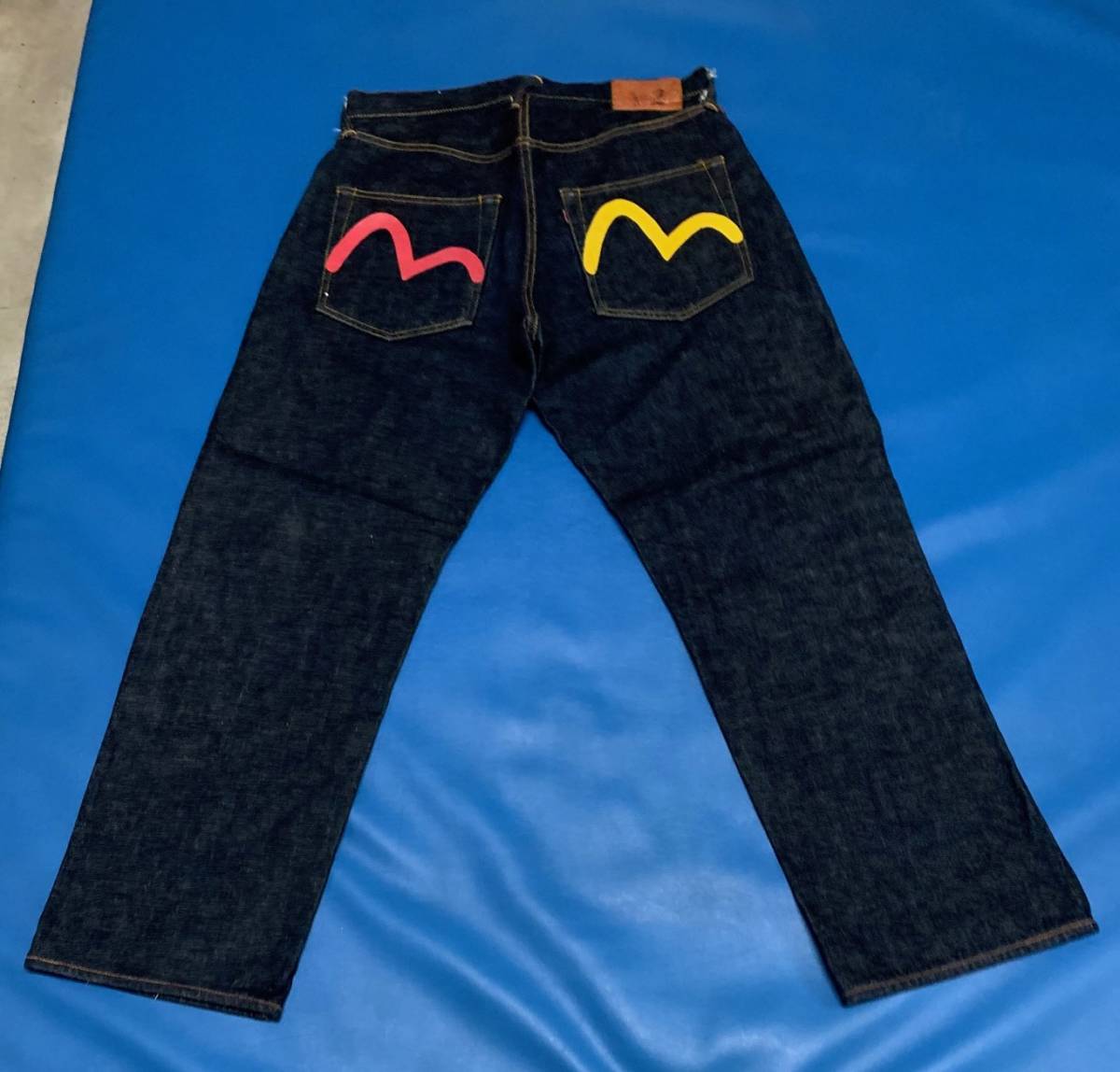 Yahoo!オークション - EVISU エヴィスジーンズ No2 Lot2001 W34x35 赤...
