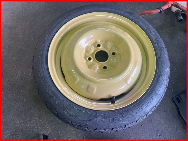 Yahoo!オークション - アクア NHP10 スペアタイヤ 管理番号 4758