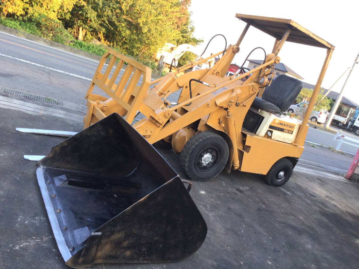 Yahoo!オークション - 小松 ショベルローダー フォークリフトSD10-3 デ...