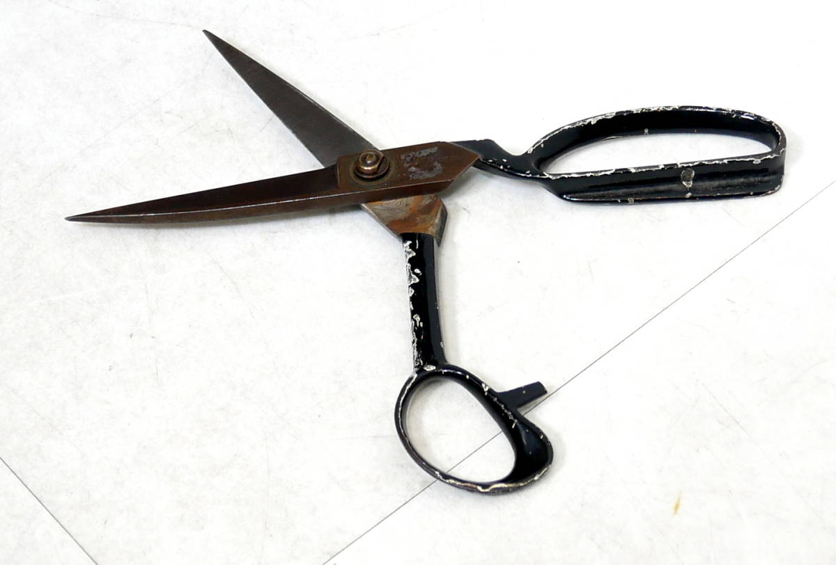 R511-B77 國重 洋裁鋏/裁ち鋏/ハサミ 裁縫 全長約25cm(はさみ)｜売買されたオークション情報、yahooの商品情報をアーカイブ公開 - オークファン（aucfan.com）