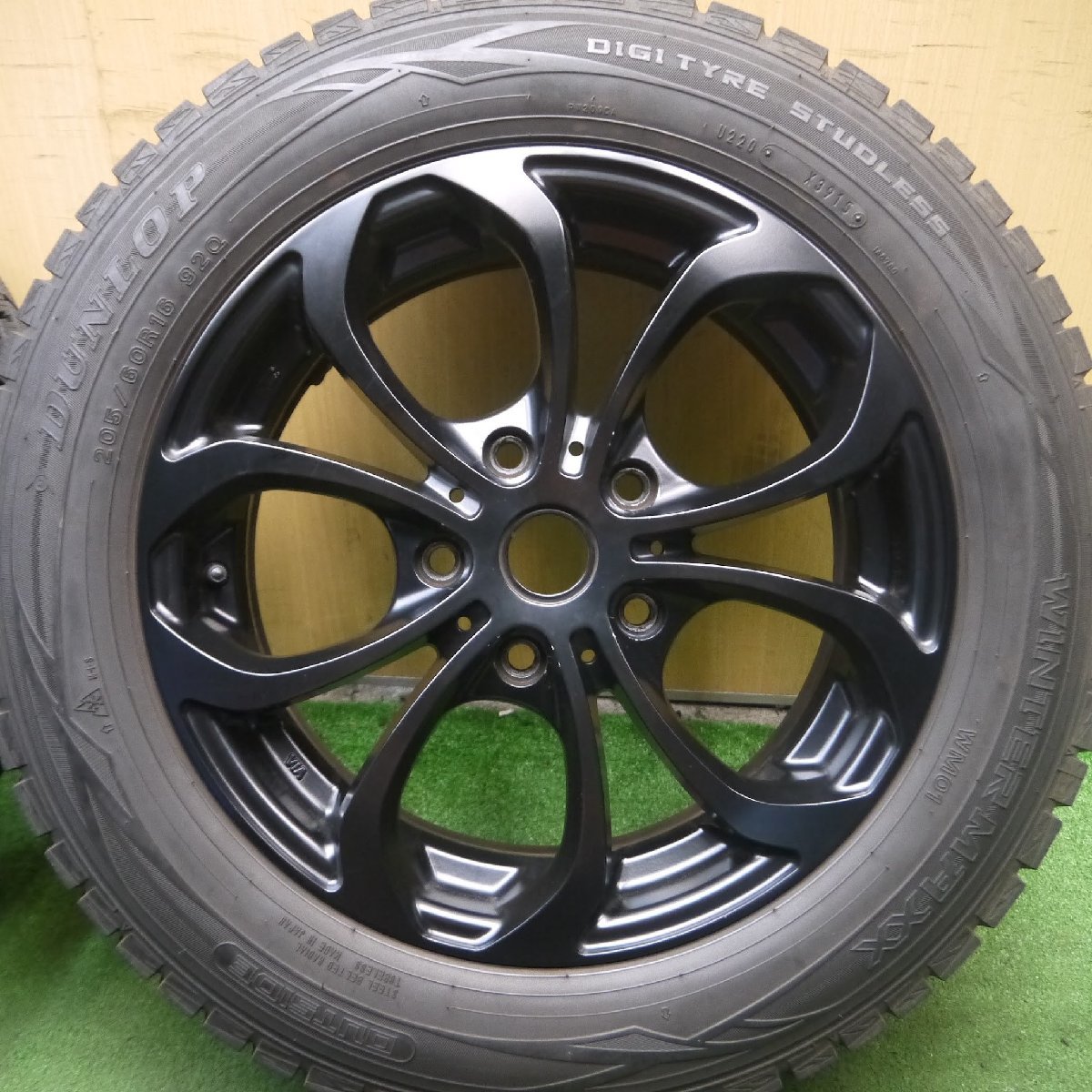 バリ溝 9.5分 MINI ミニ 等 AGA モビウス 205/60R16 スタッドレス ダンロップ ウインターマックス PCD120/5H 3092705Hス(スタッドレスタイヤ)｜売買され ...