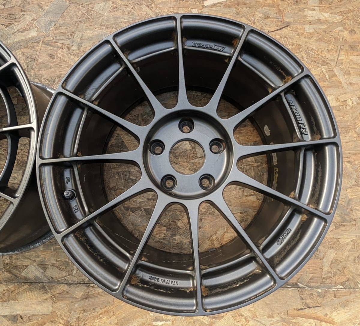 Yahoo!オークション - 【希少 】ENKEI NT03RR エンケイ 18インチ 9.5J ...