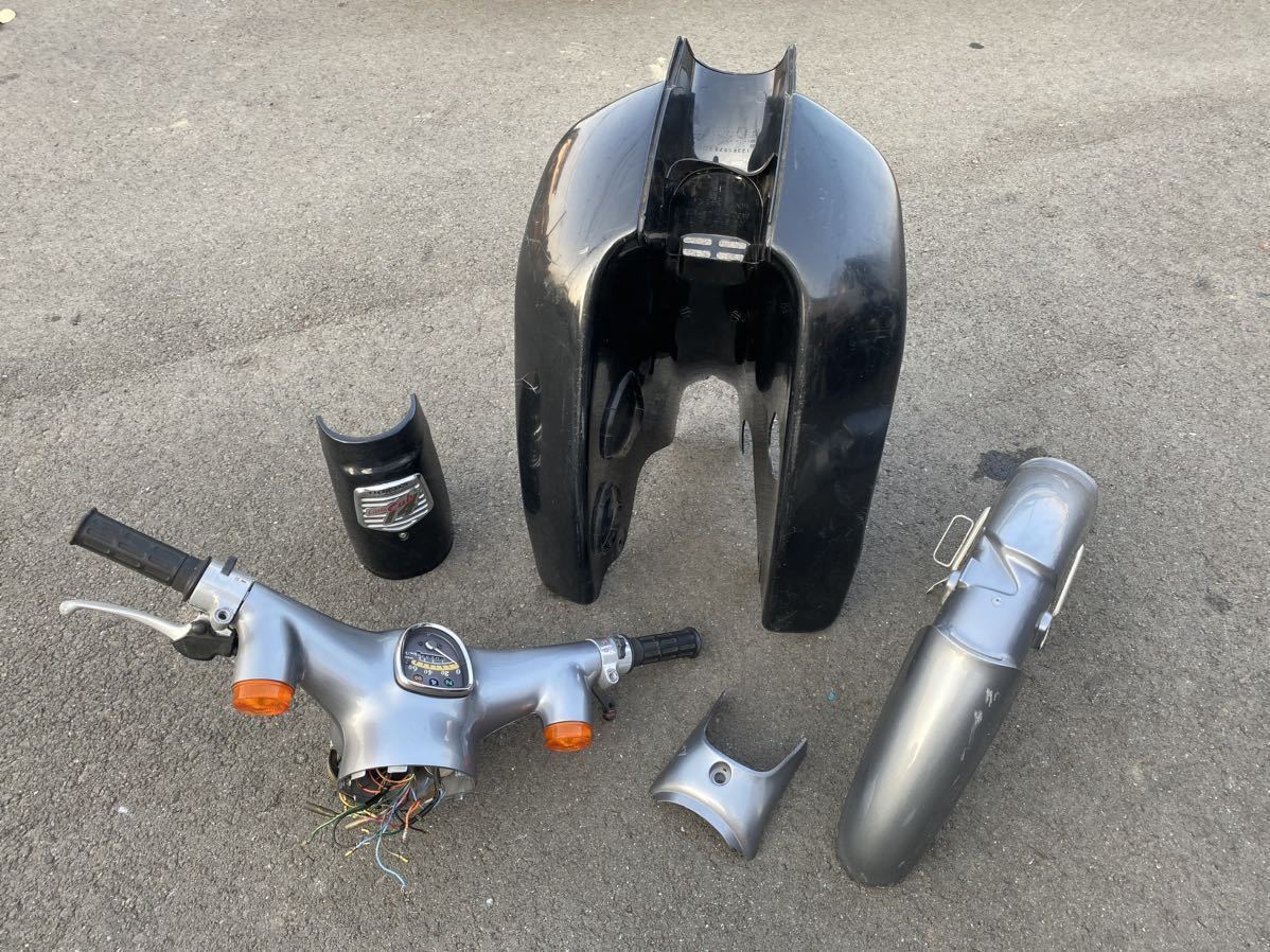 Yahoo!オークション - G589 スーパーカブ カスタム 丸目 外装セット ハ...