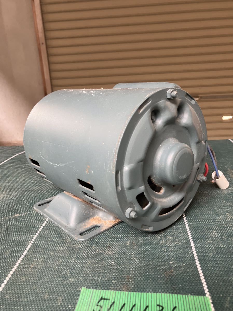 Yahoo!オークション - TOSHIBA モーター 100V/0.3kw 4P 中古 kamrecy