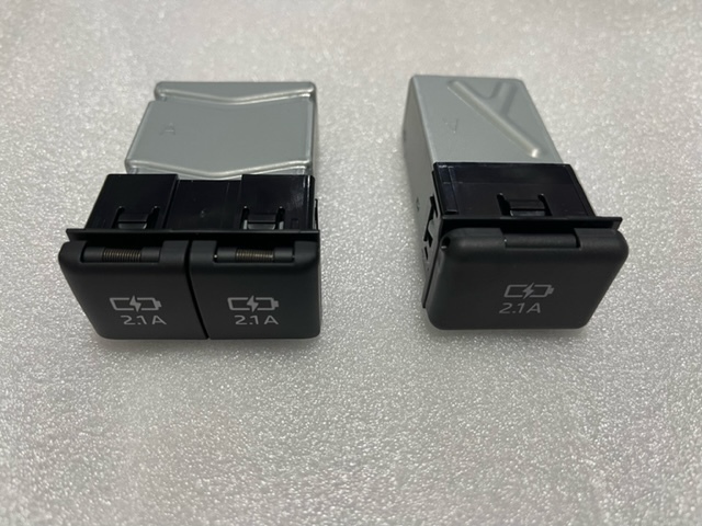 Yahoo!オークション - トヨタ純正 90980-12D25 コネクター 配線付き