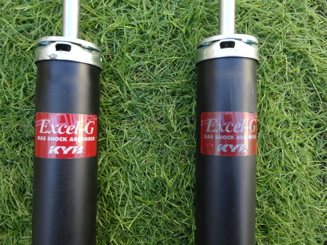 Yahoo!オークション - VWゴルフ6 KYB リアショック Excel-G リアバン...