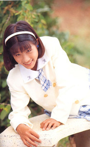 Yahoo!オークション - 湯沢厚子 月刊Junioridolパラダイス廃版希少