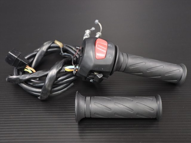 激安！RGV250ガンマSP純正スロットル&イグニッションスイッチAssy/キルスイッチ！VJ23A/1996～/RVF250ΓSP/ラッキーストライクカラー-–日本Yahoo!拍賣 ...