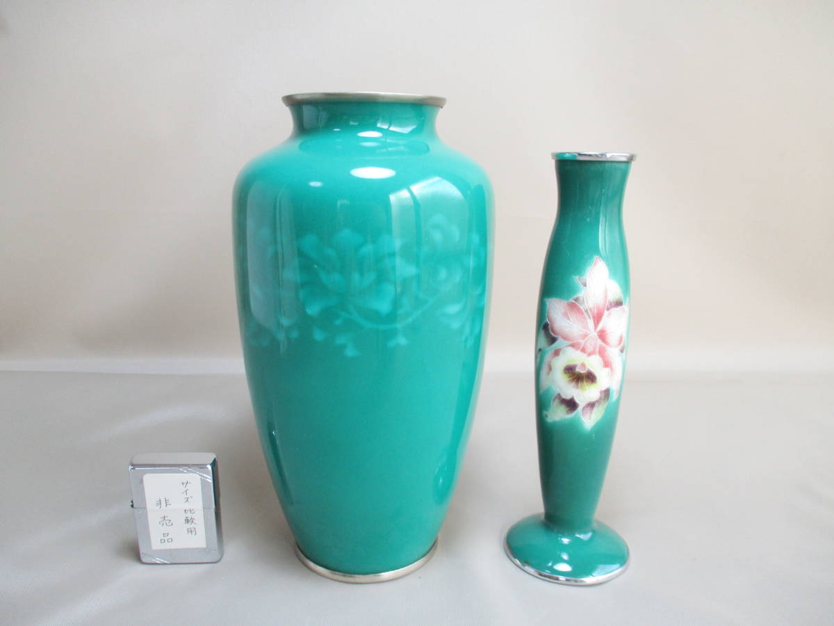 Yahoo!オークション - D114 七宝焼 緑 花唐草花瓶1点 + 緑 蘭文一輪挿...